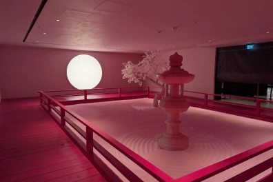 Immersive Art in London: Digital & Interactive | Moco Museum